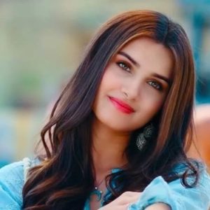 Tara Sutaria Wiki, Age, Family, Boyfriend, Biography & Net worth