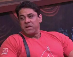 Cyrus Broacha Wiki, Age, Biography, Height, Boyfriend & Networth