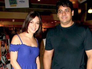 Cyrus Broacha Wiki, Age, Biography, Height, Boyfriend & Networth